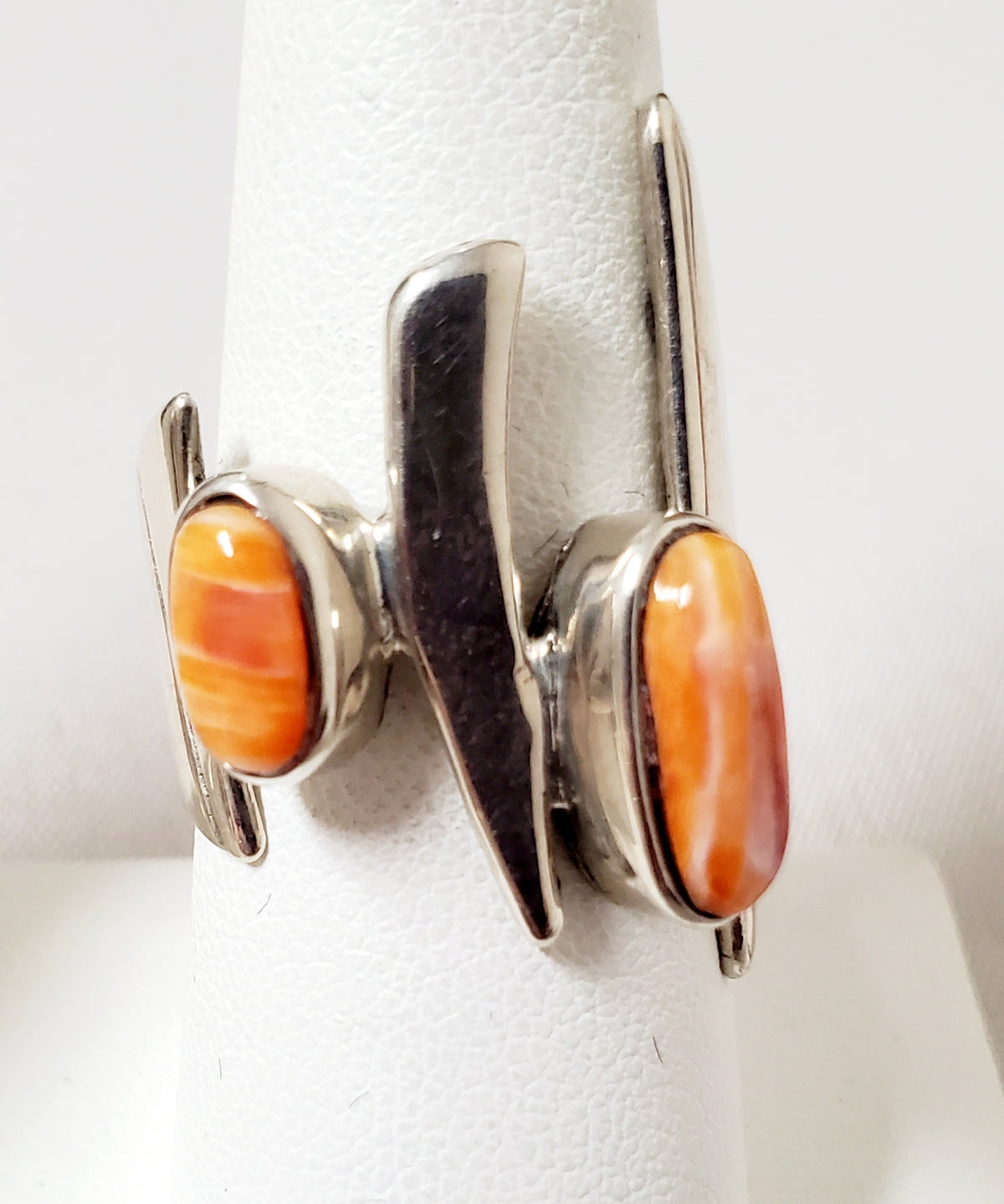 CWR231 Spiny Oyster Shell Pointy Ring — Turquoise Tortoise Gallery